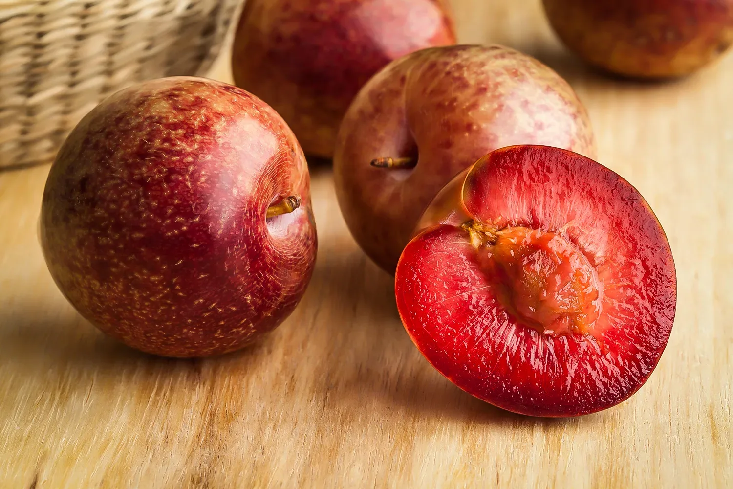 Hanska Plum Trees For Sale Online | The Tree Center